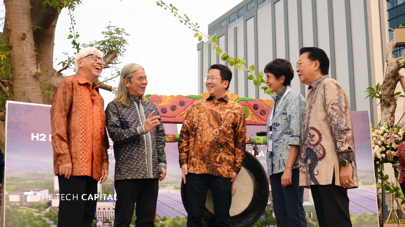DCI Indonesia, Salim Group launch Indonesia's first solar-powered data ...