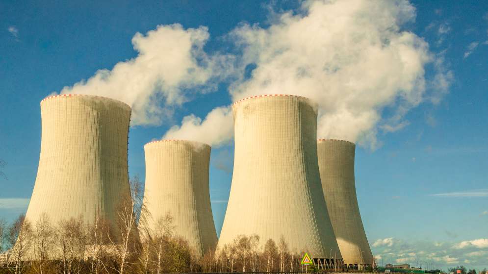 UK to cut nuclear red tape, encourage SMRs for data centres - The Tech ...