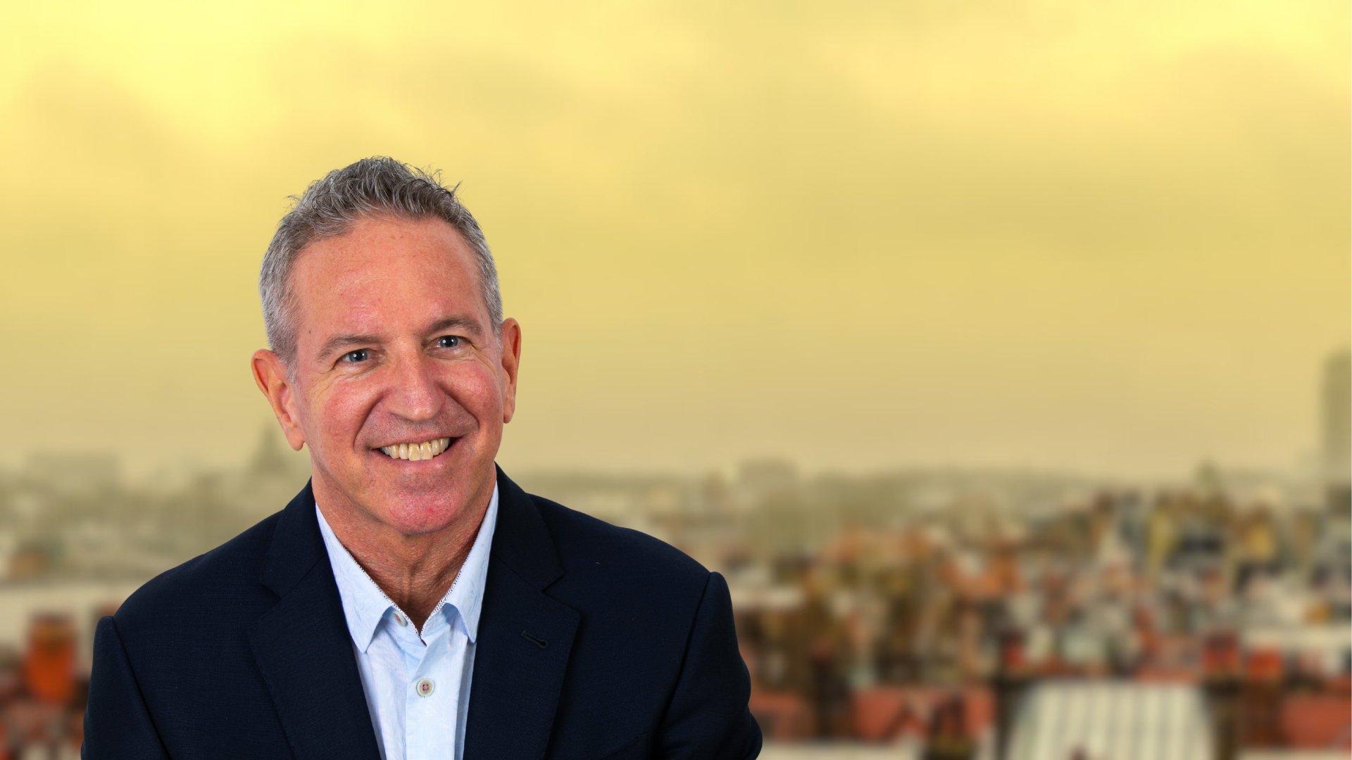 Kao Data CEO Doug Loewe steps down as founder David Bloom returns to ...