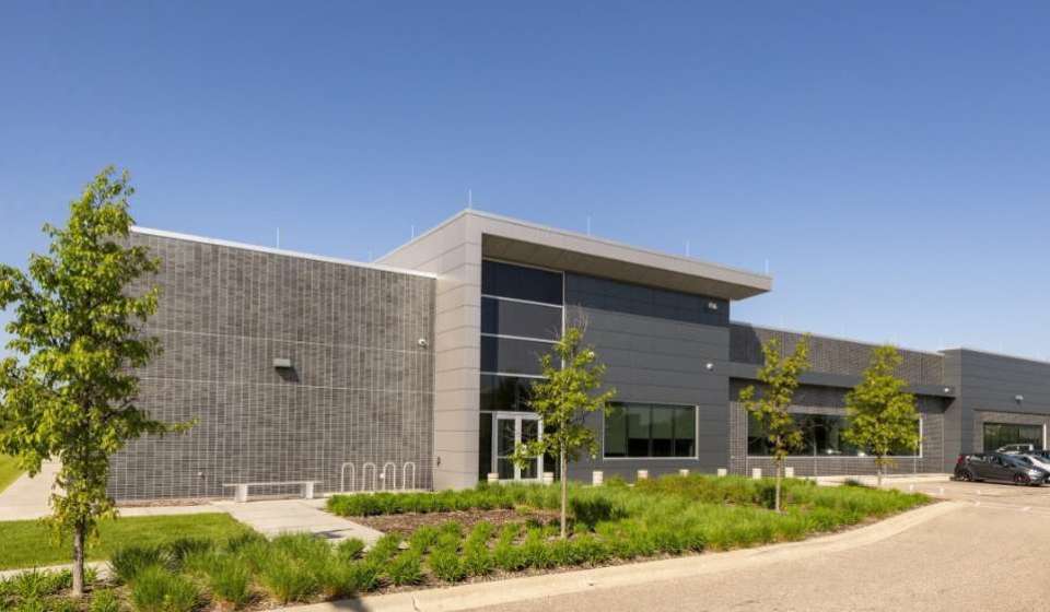 Apollo's $38 billion digital infrastructure push expands with majority stake in Stream Data ...