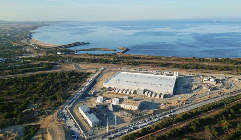 Microsoft leases GPU infrastructure from Nscale at Portuguese mega data ...