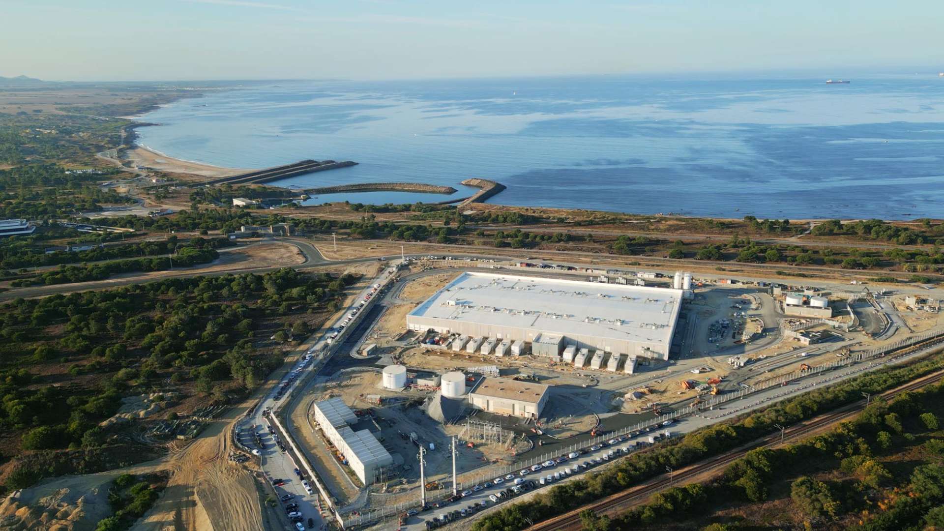 Microsoft leases GPU infrastructure from Nscale at Portuguese mega data ...