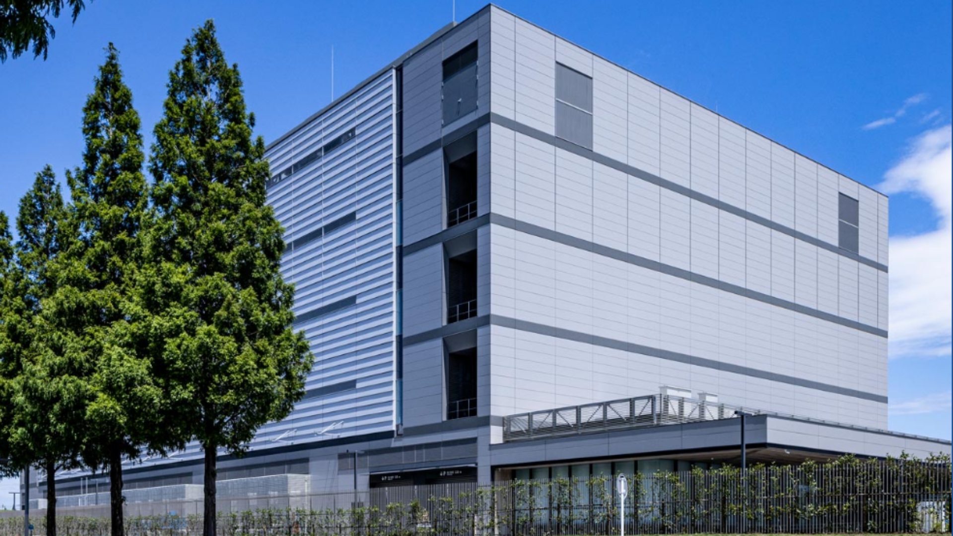 STACK secures $260 million green loan for Tokyo data centre expansion ...